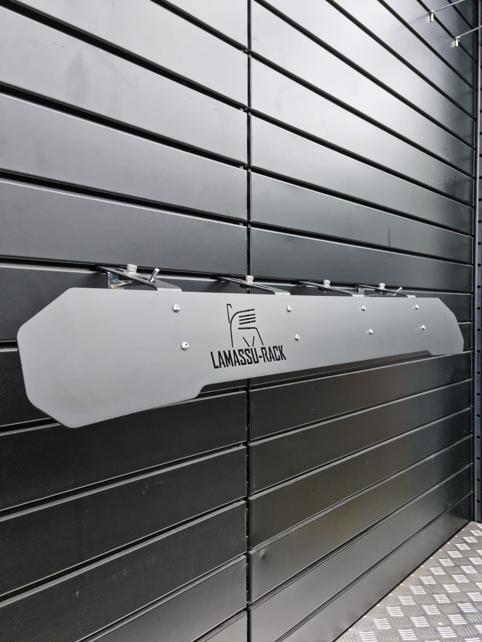 Toyota – Lamassu-Rack